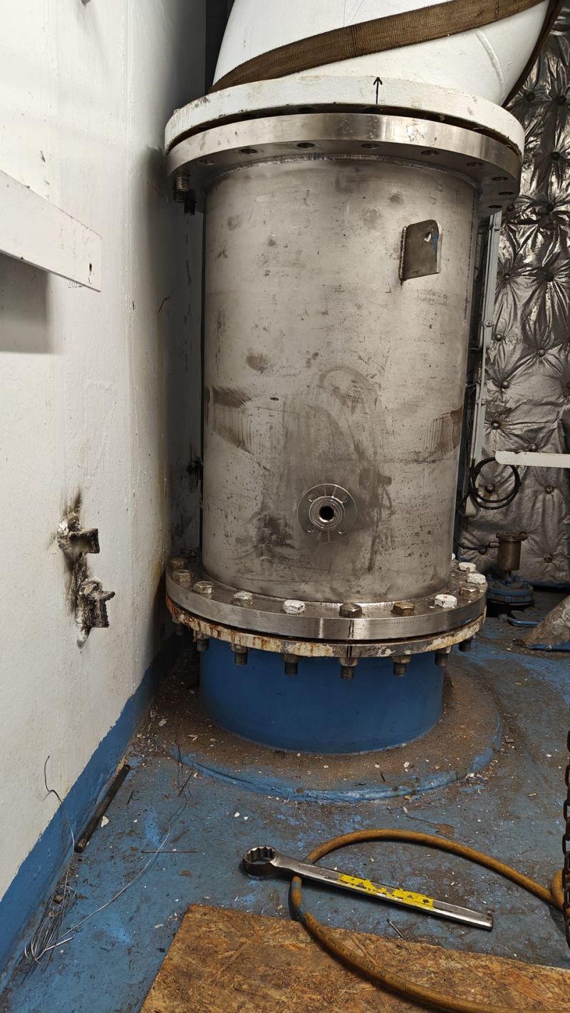 Before and after. Smo254 overboard pipe gibdock gibraltar - ticco ...